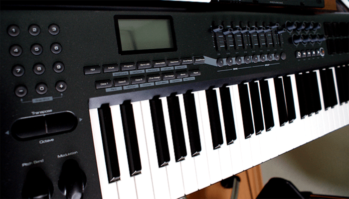 Best High-End MIDI Keyboard Controllers (2023) - MusicCritic